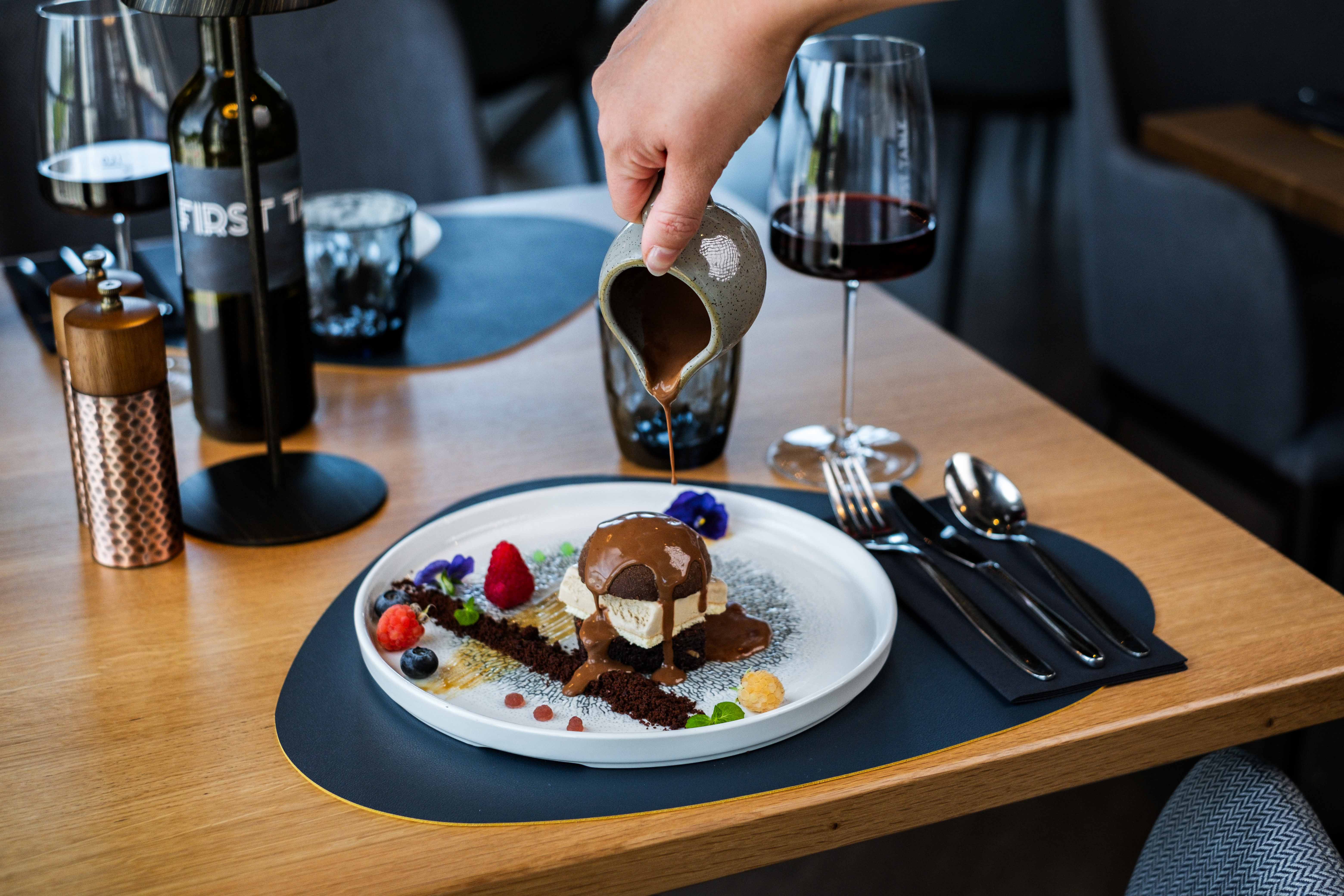 First Table Restaurant in Sellin - Startseite